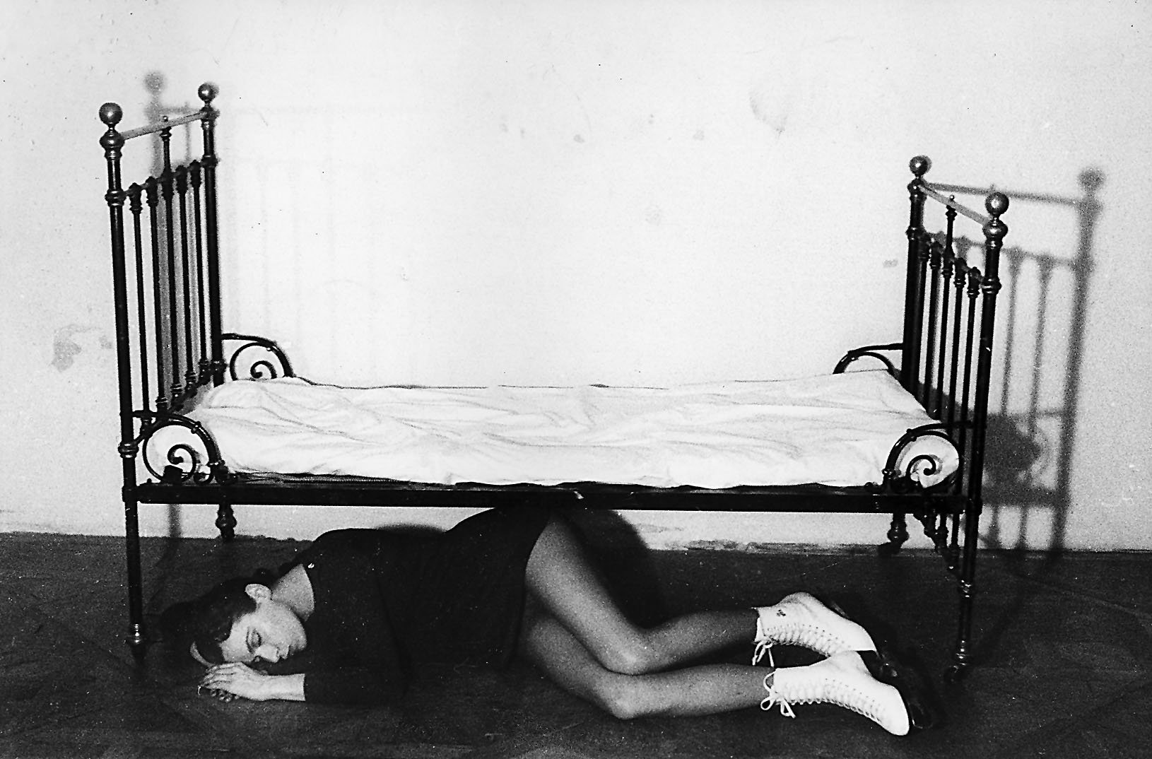 Unsichtbare Gegner (Invisible Adversaries) - Body Documents | Cineteca ...